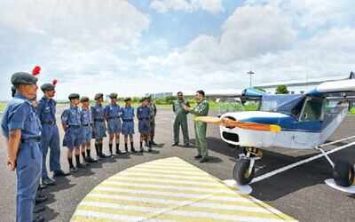 NCC revives flying training of air wing cadets after five years | Pune ...