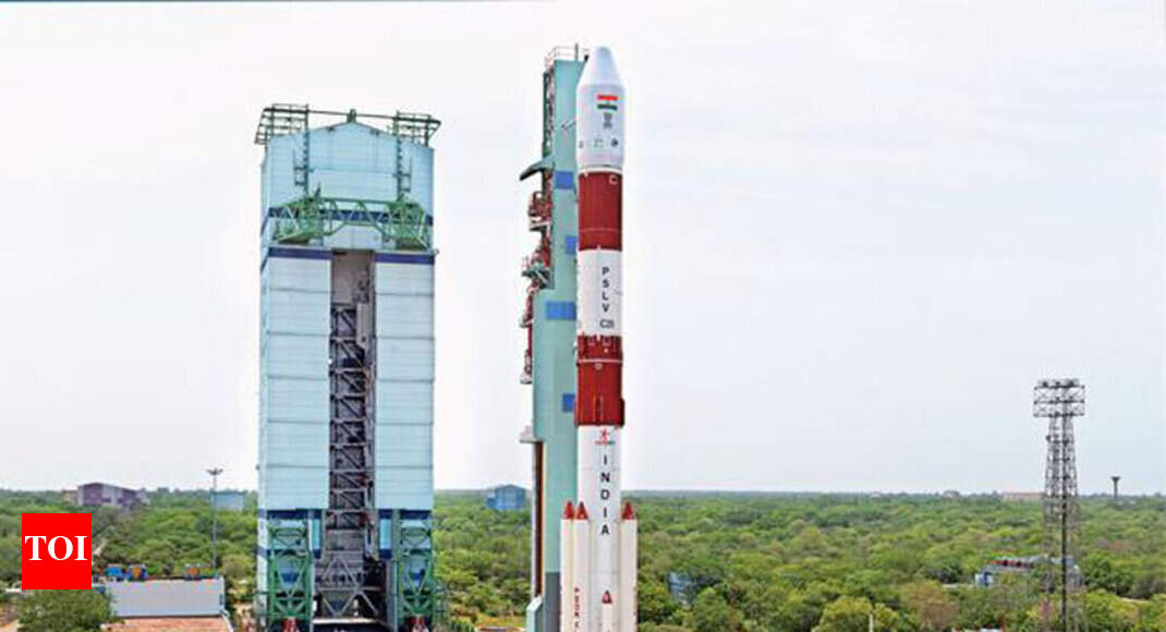 Isro's satellite launcher turns into money-spinner | India News - Times ...