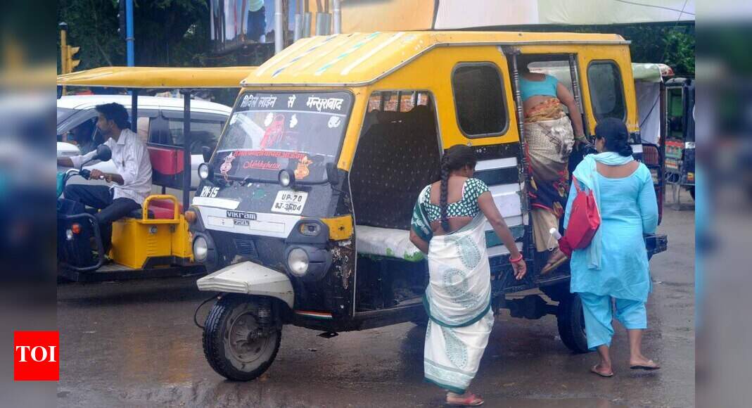 Banned Vikram auto still plying on Allahabad roads | Prayagraj News ...