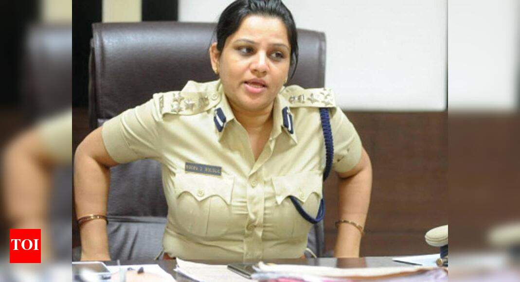 AMR Ramesh to direct a biopic based on IPS officer Roopa? | Kannada ...