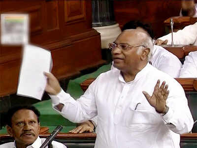 Monsoon Session Opposition Mps In Lok Sabha Raise Slogans Protesting