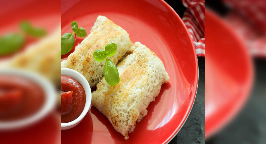 Spinach Cheese Dosa Wedges Recipe: How to Make Spinach Cheese Dosa ...