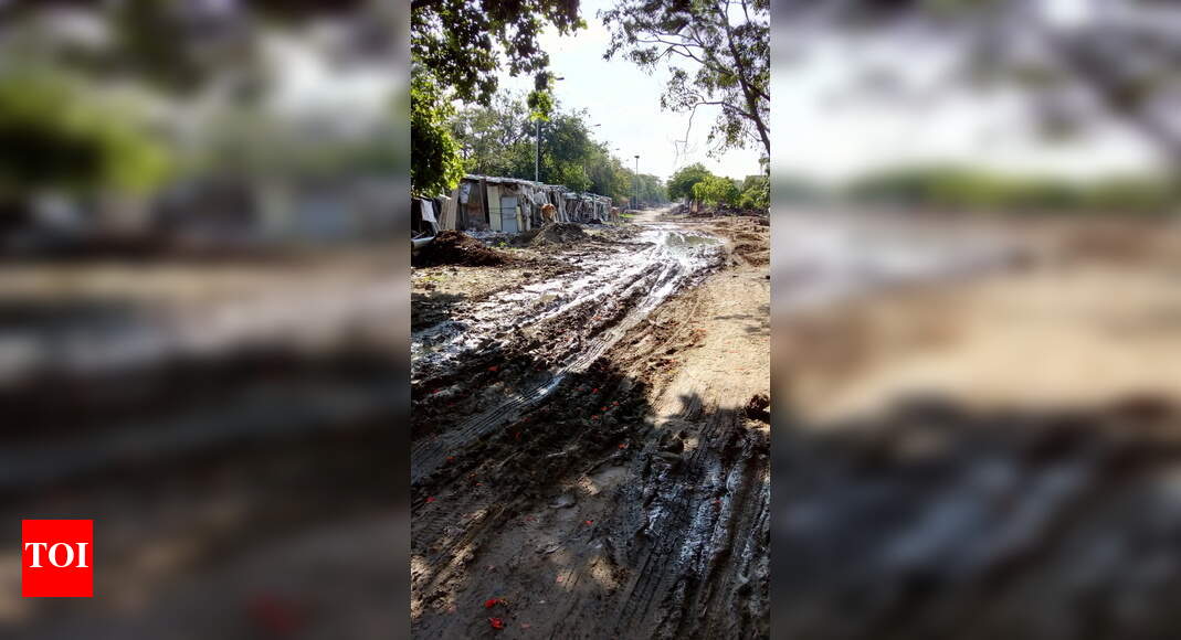 Filthy Road and encroachment - Times of India