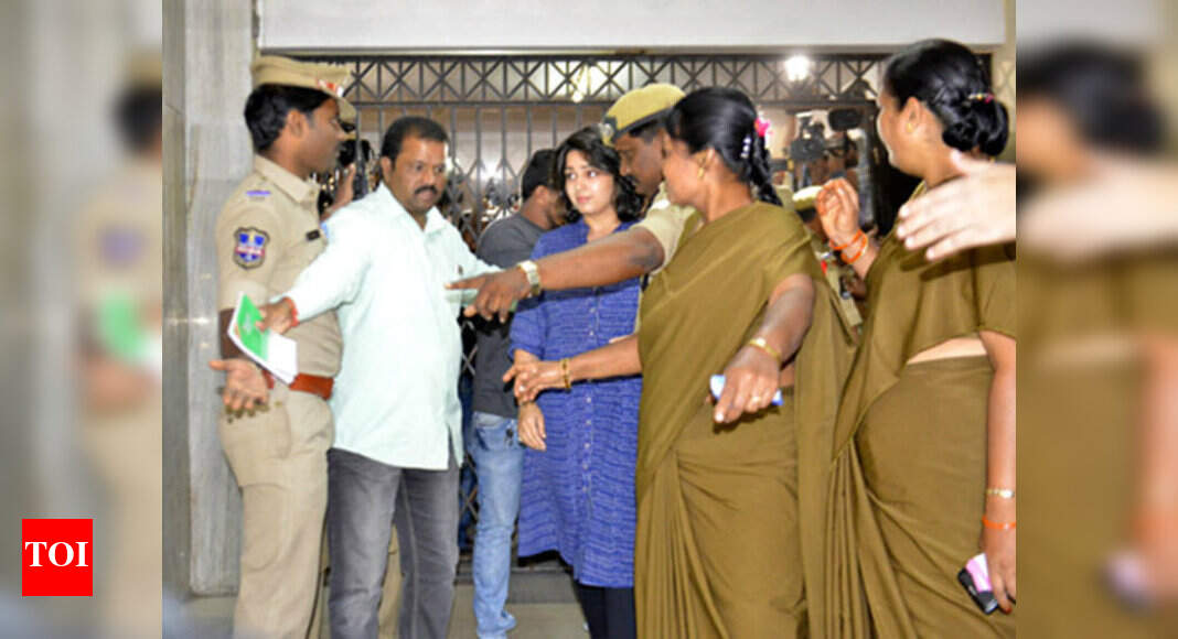 Charmme Kaur interrogated by the SIT on July 26, here's everything that ...