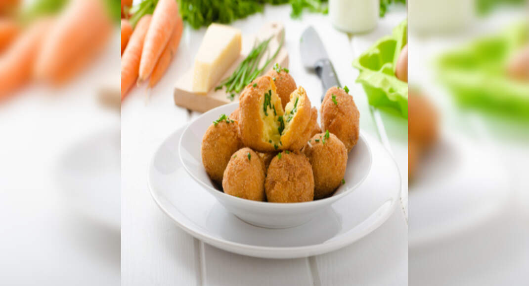 Stuffed Cheese Balls (without bread) Recipe: How to Make Stuffed Cheese ...