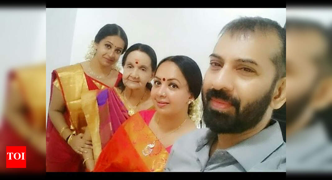 Actor Rajaram hospitalized? - Times of India