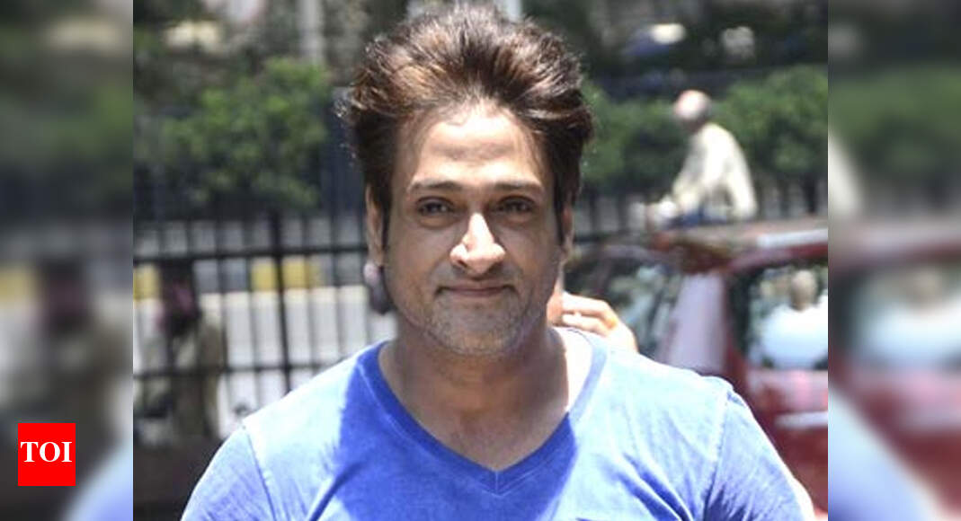 Inder Kumar prayer meet: Bollywood celebrities attend prayer meet of ...