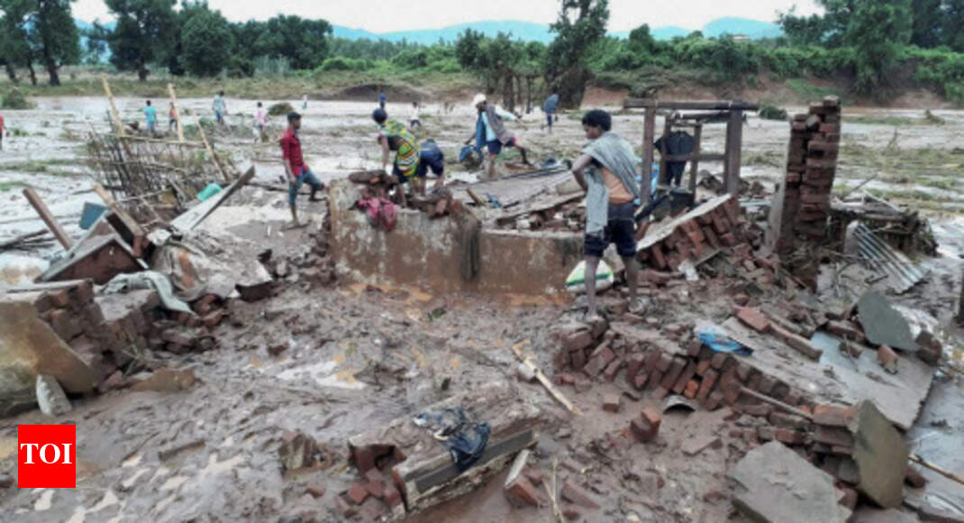 Odisha floods: Flood situation in Odisha's Jajpur, Kendrapara districts ...