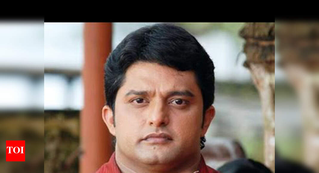 Manju Warrier's brother, Madhu quizzed by cops in actress assault case ...
