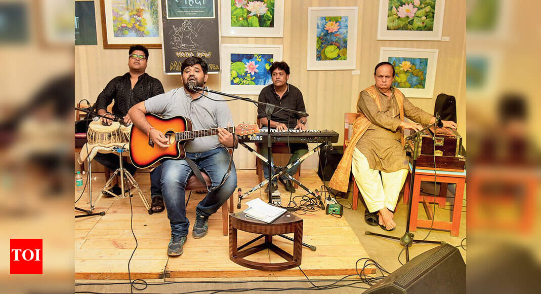 A celebration of Hindi Sahitya and shayari | Events Movie News - Times ...