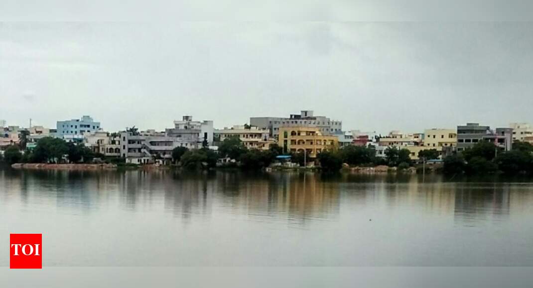 saroor Nagar lake occupenacy khabza - Times of India