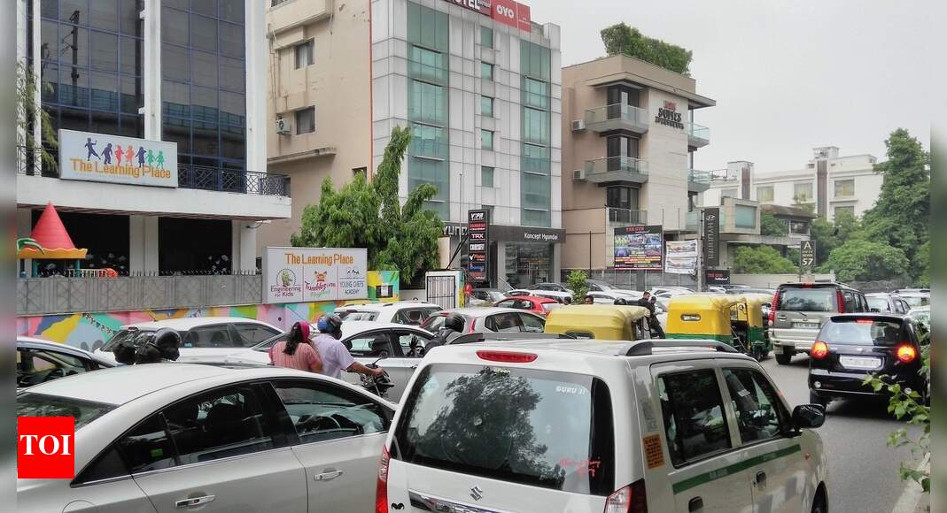 Traffic mess - Times of India