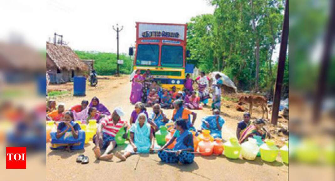 Villagers demanding water block road near Sriperumbudur | Chennai News ...