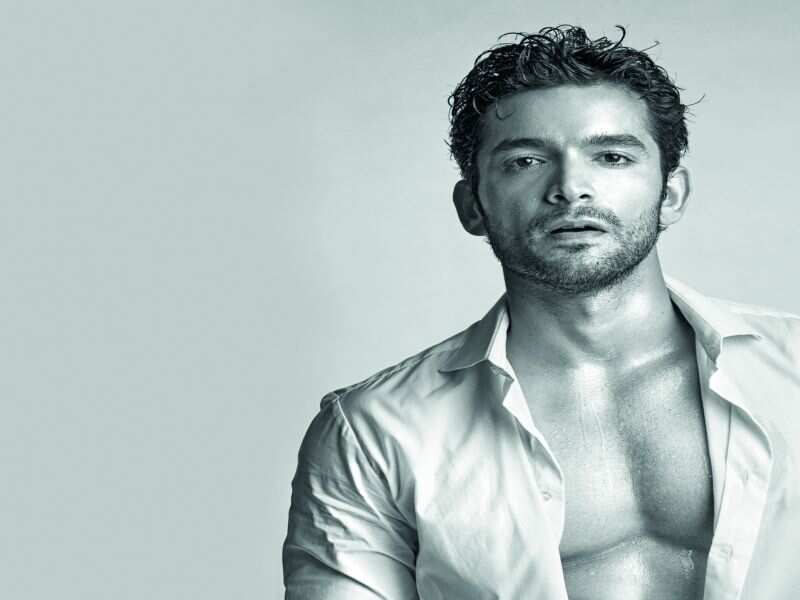 Diganth Manchale roped in for Senna Hegde’s Kannada debut | Kannada ...