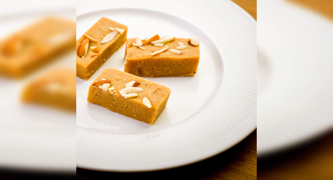 Malai Ki Barfi Recipe: How to Make Malai Ki Barfi Recipe | Homemade ...