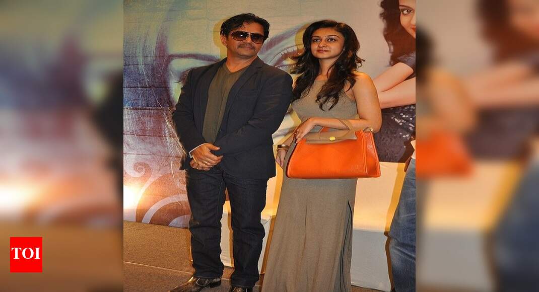 Action king Arjun encourages his daughter Aishwarya in film industry ...