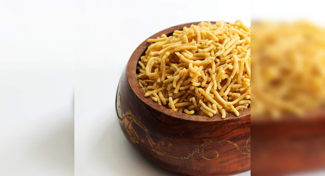 Omapodi Recipe: How to Make Omapodi Recipe | Homemade Omapodi Recipe