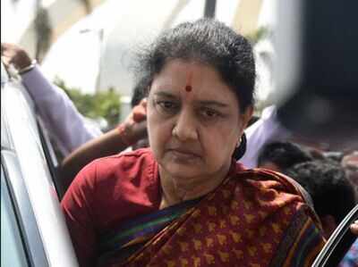 DIG Roopa: Sasikala visited MLA's house near jail: DIG Roopa in ACB ...