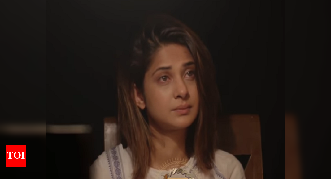 Beyhadh written update, August 25, 2017: Maya works in the prison to ...