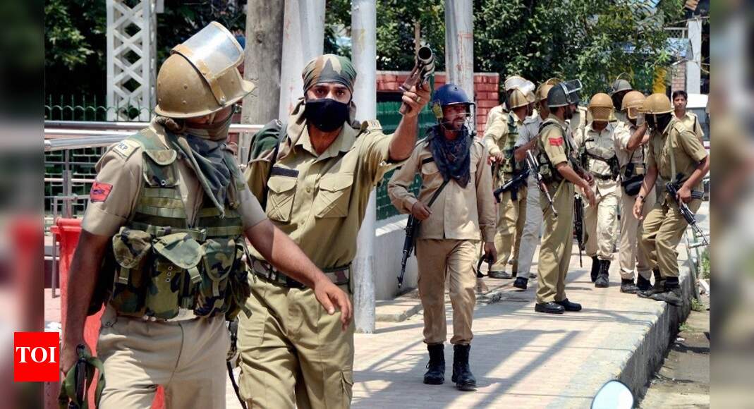 Unarmed police officer dies after terrorists shoot at him in J&K's ...