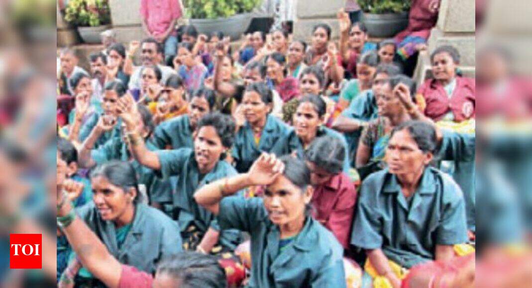 Two-day strike leaves residents in a mess | Bengaluru News - Times of India
