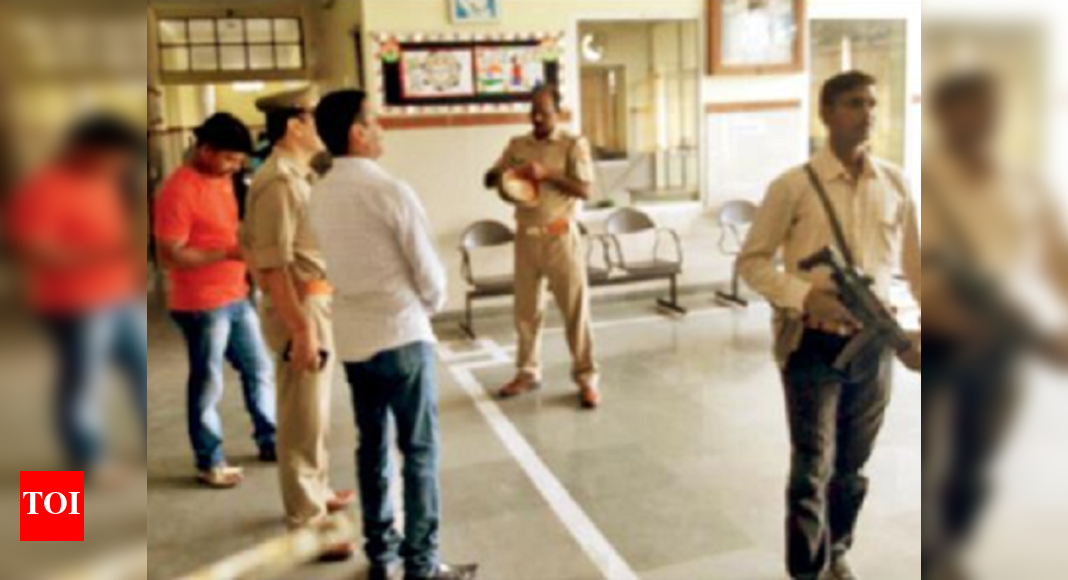 Lucknow Cambridge School: Lucknow boy makes bomb hoax call to play ...