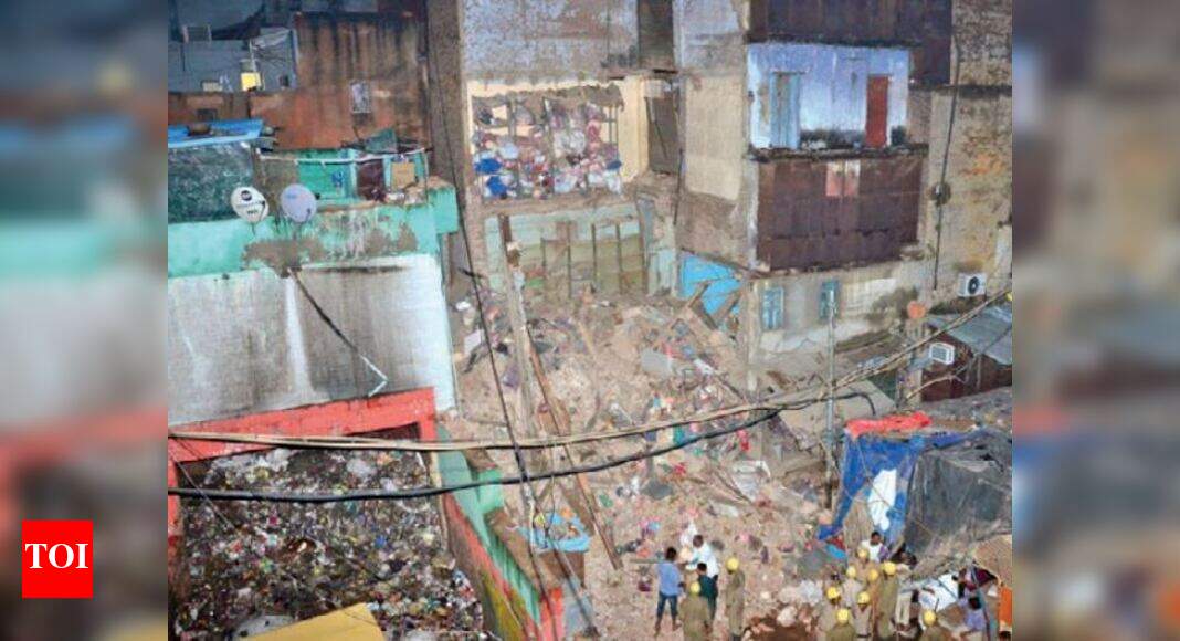 Building Collapse: 2-storey building collapses in congested Sadar Bazar ...