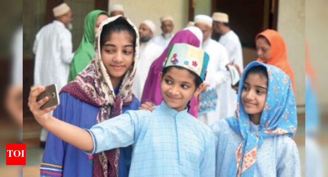 Bakrid 2017: Prayers and feasting as city celebrates Bakri Eid today ...