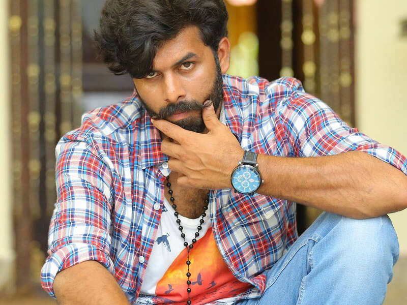 Sunny Wayne's next is Kunjunni Kundithananu: the motion poster looks ...