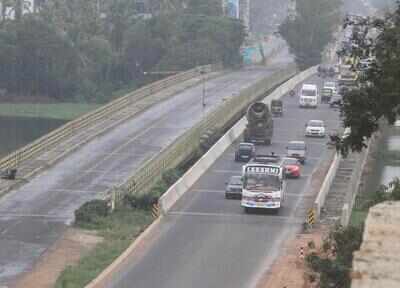 Newly-built Akkulam bridge opened for traffic | Thiruvananthapuram News ...