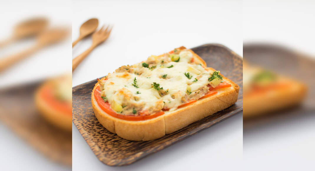 Chicken Corn and Carrot Toast Recipe: How to Make Chicken Corn and ...