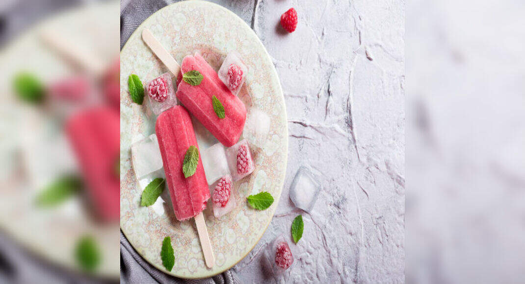 Raspberry and Yogurt Lollies Recipe: How to Make Raspberry and Yogurt ...