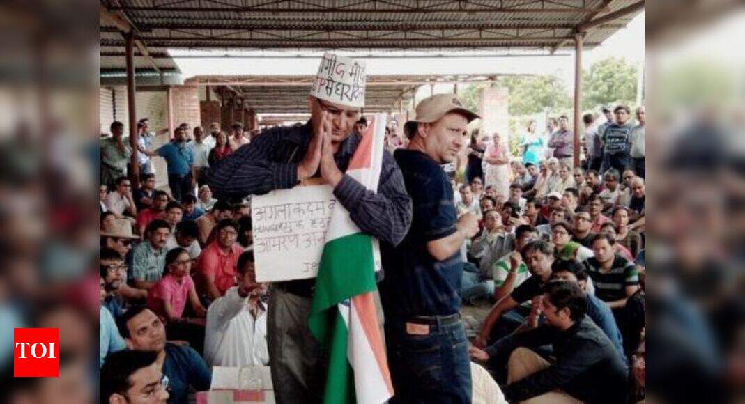 Housing minister takes up Jaypee-buyers’ cause | India News - Times of ...