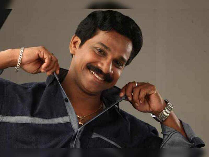 Marimayam actor Vinod Kovoor turns a singer! - Times of India