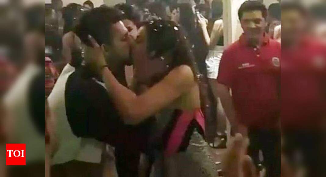 When Ravi Dubey kissed wife Sargun Mehta at her birthday bash; see pics - Times of India