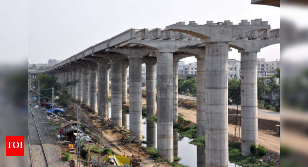 Govt to tap market for infra project funds | India News - Times of India