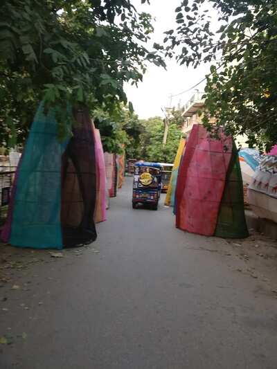 Misuse of service lane - Times of India