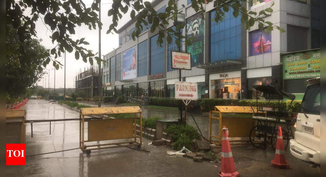 Encroachment by City Centre Mall, Rohini - Times of India