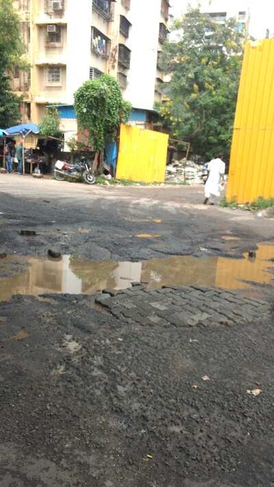 RTO Andheri west Road - Times of India