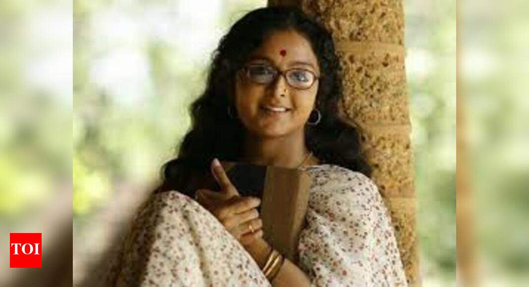 Manju Warrier asks viewers not to boycott Ramaleela! | Malayalam Movie ...