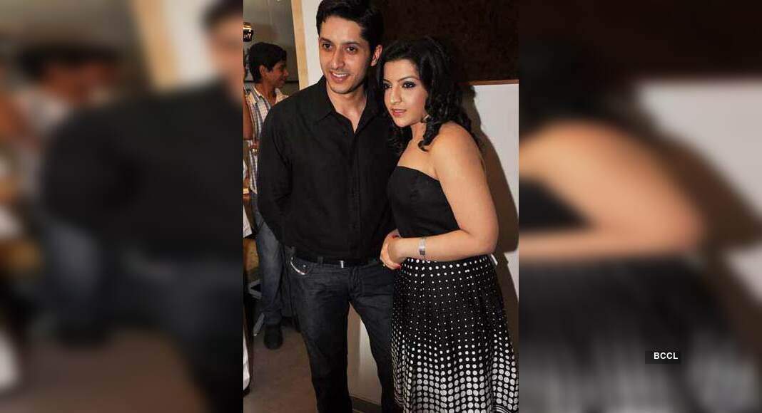 Samir Aftab and Jahan Bloch during the launch of 'Amboli Bar & Kitchen'