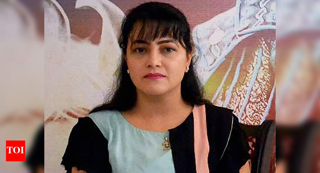 Honeypreet Bail: Delhi High Court rejects Honeypreet Insan's bail plea ...