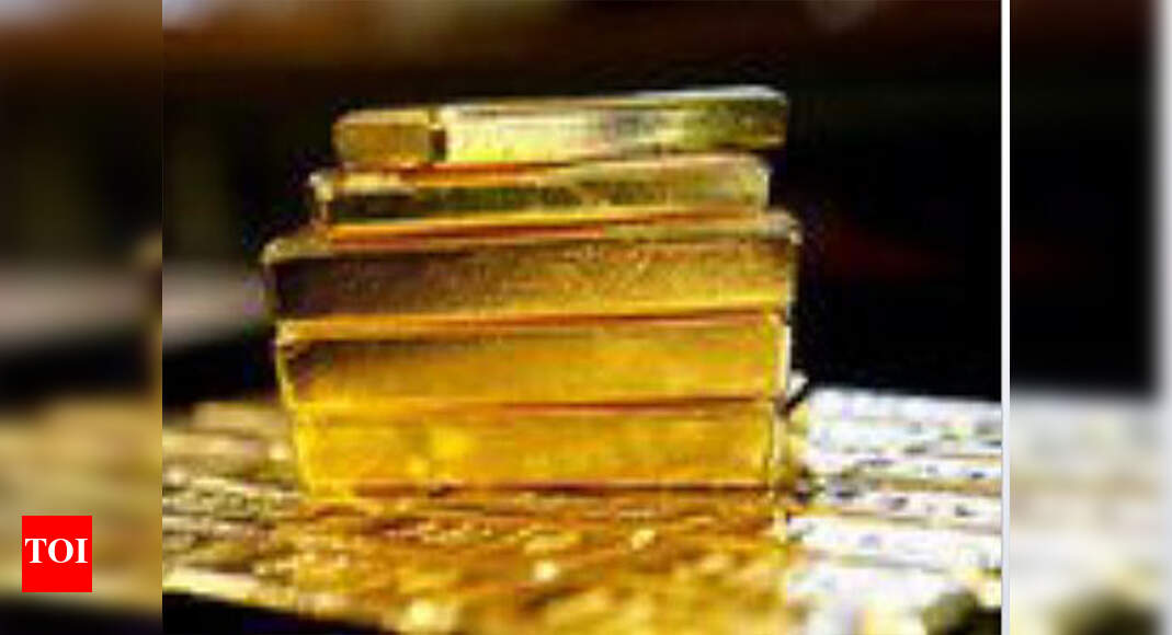 Mumbai: Record 38kg gold haul from ladies footwear import | Mumbai News ...