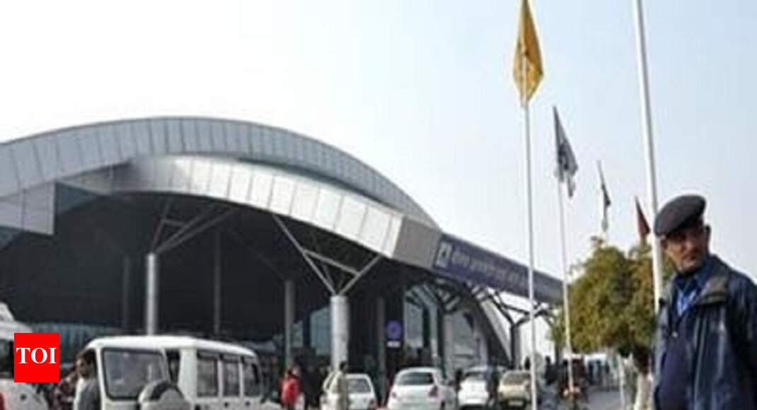 Srinagar, Raipur airports get Best Airports awards | Delhi News - Times ...