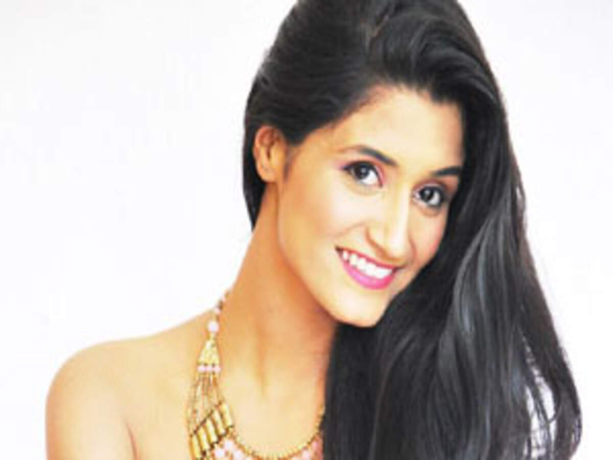 Shaan Suhas Kumar crowned Miss Earth India 2017