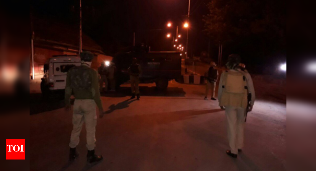 Srinagar Attack: Terrorists attack BSF camp near Srinagar international ...