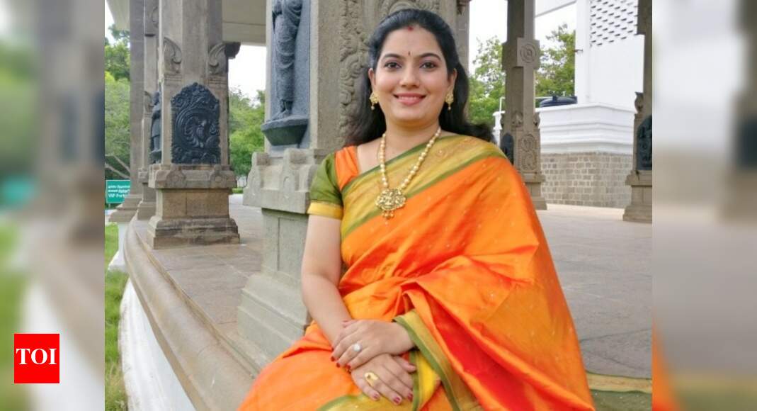 shobana: Shobana releases a single | Tamil Movie News - Times of India