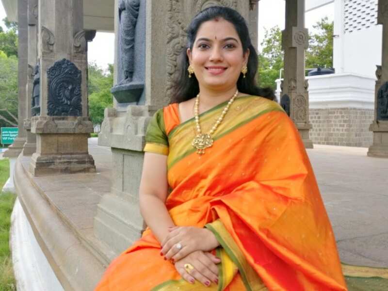 shobana: Shobana releases a single | Tamil Movie News - Times of India