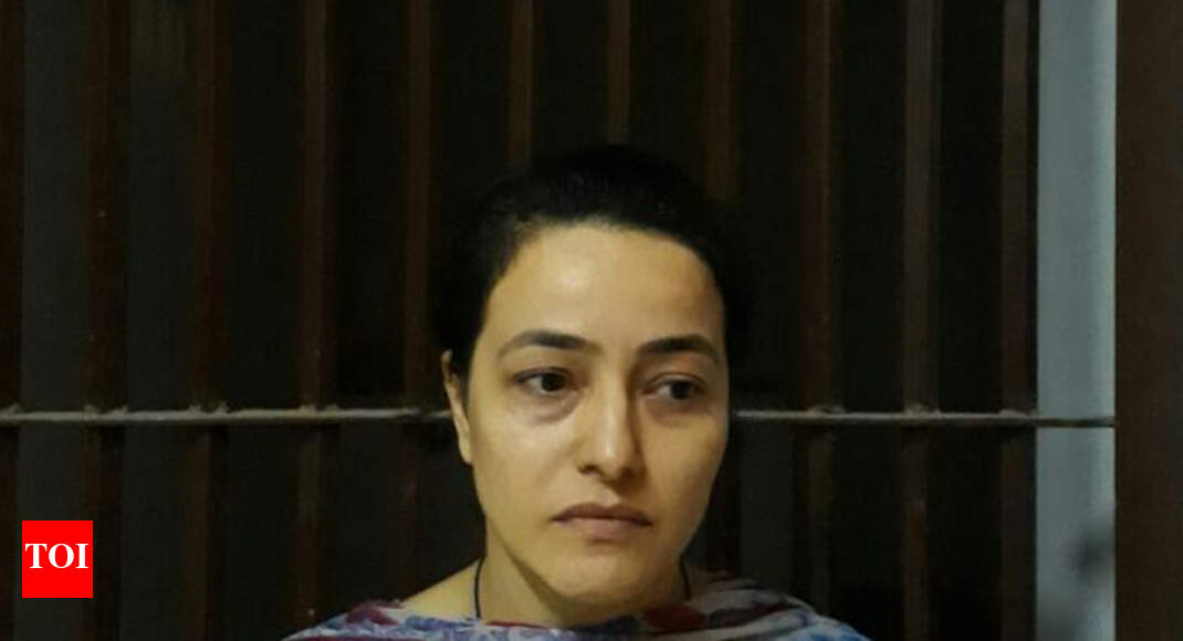 Honeypreet arrested: Honeypreet Insan in custody of Haryana police ...