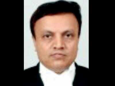 Hc Bar: HC Bar chief writes open letter to ‘pro-govt’ judges ...